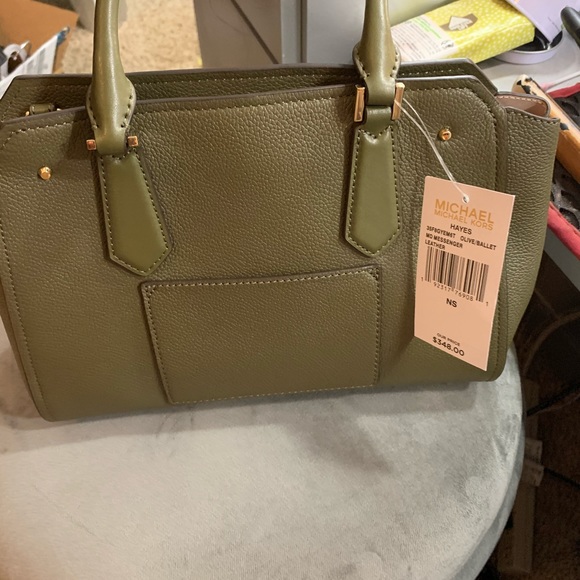 Michael Kors | Bags | Michael Kors Olive Purse | Poshmark